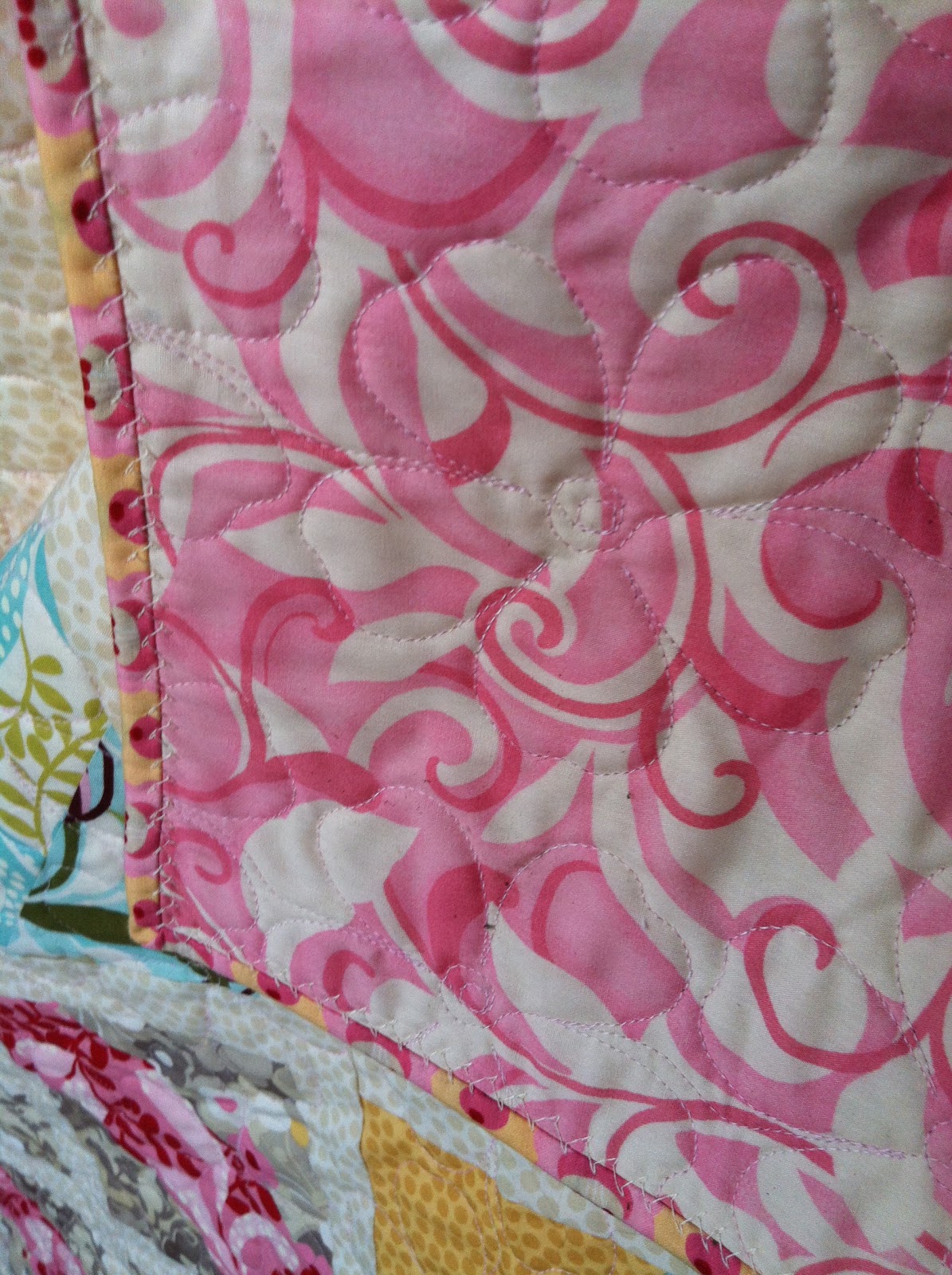 Fishcreek Studio: Transformation....from UFO/Flimsie to Quilt!