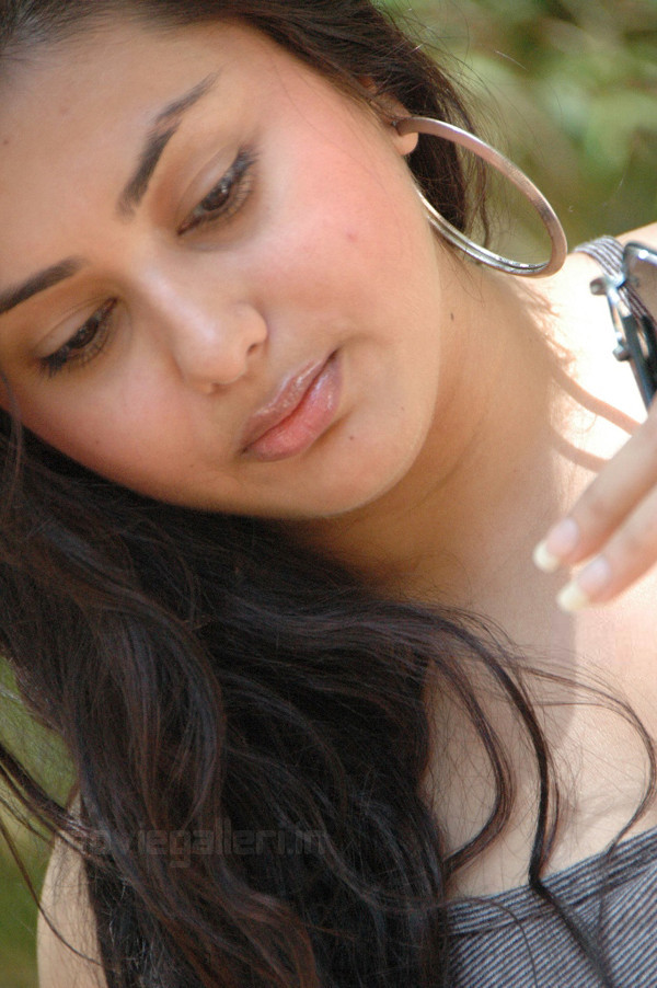 Namitha Latest Face Close up Stills - Hot PHOTOSHOOT Bollywood ...
