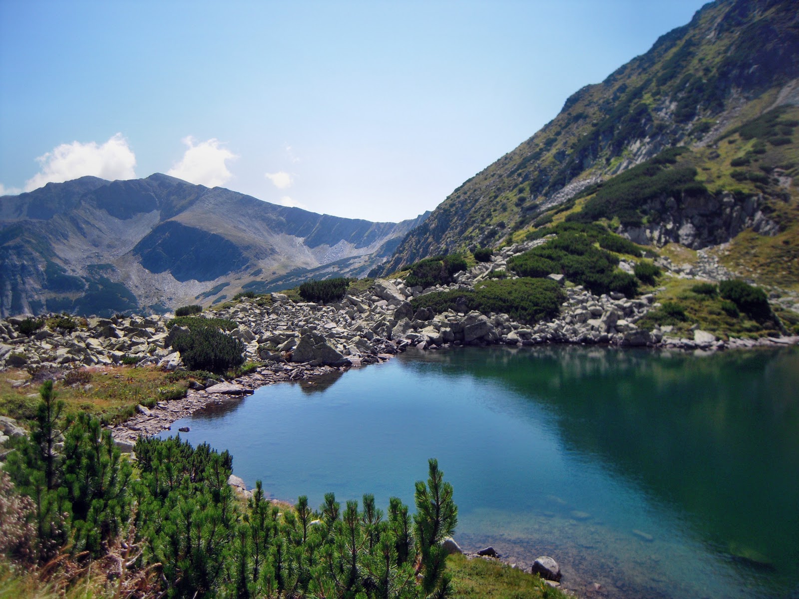 Nefertari Claire: Taul Tapului - sau lacul ce are suflet de copil