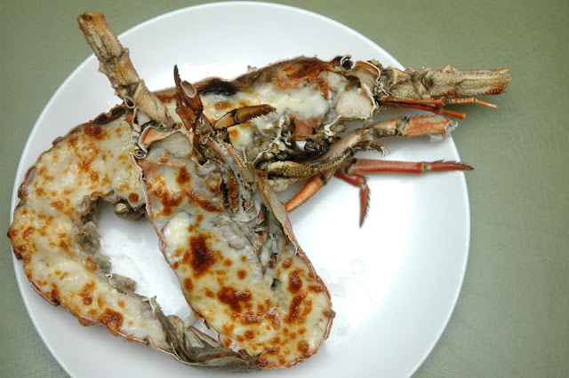 DUDE FOR FOOD: Go Mad for Lobster at Edsa Shangri-La Manila's HEAT