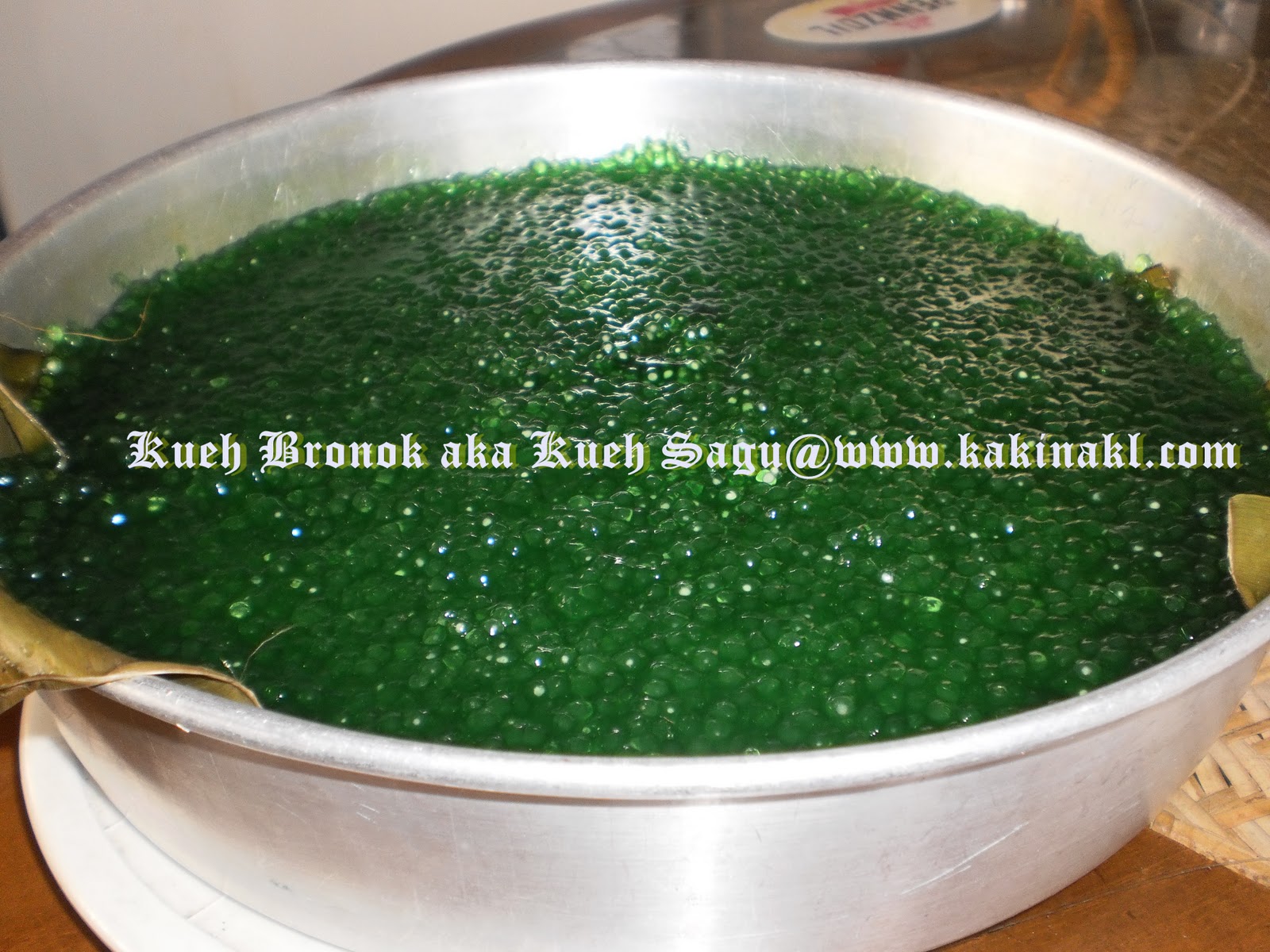 Tertunailah Hasrat Di Hati: Resepi Kueh Bronok Aka Kueh Sagu