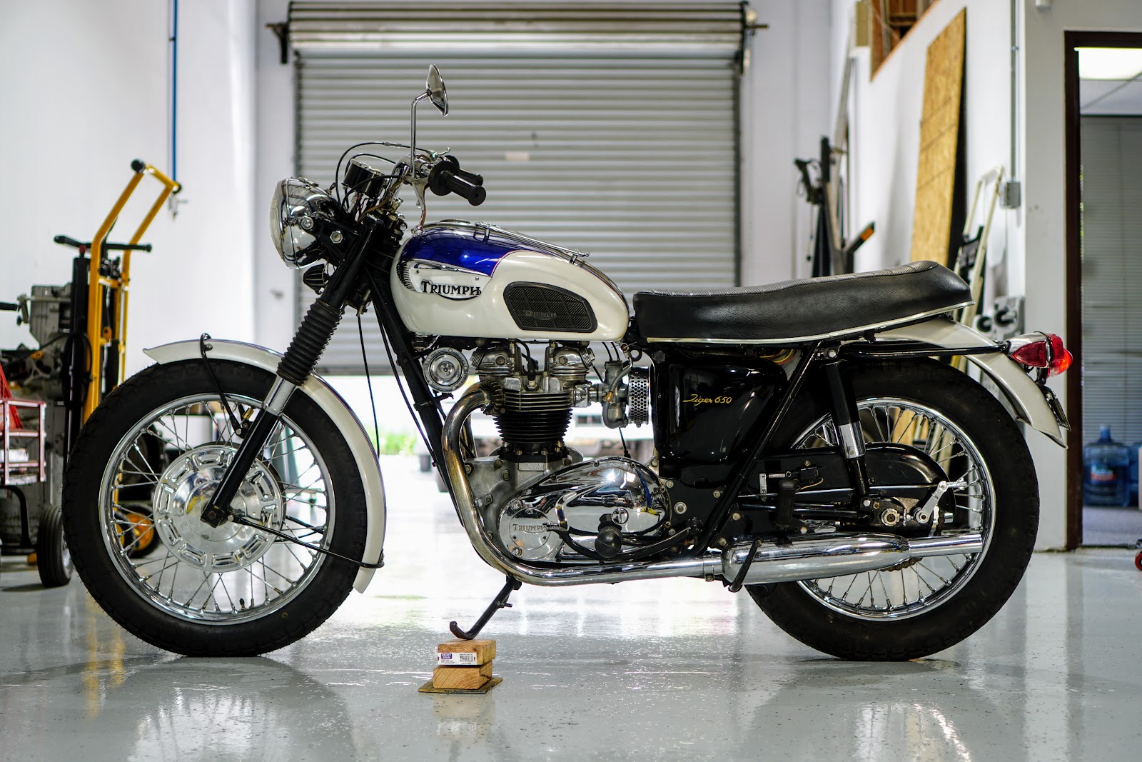 South Bay Street Machines: 1968 Triumph TR6
