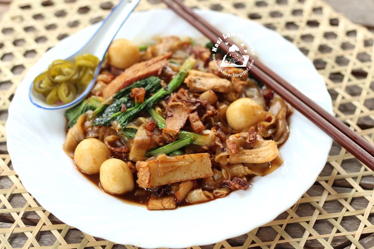 Nasi Lemak Lover: Taiping Wet Char Kuey Teow with Fish balls 太平炒魚丸粿條 ...