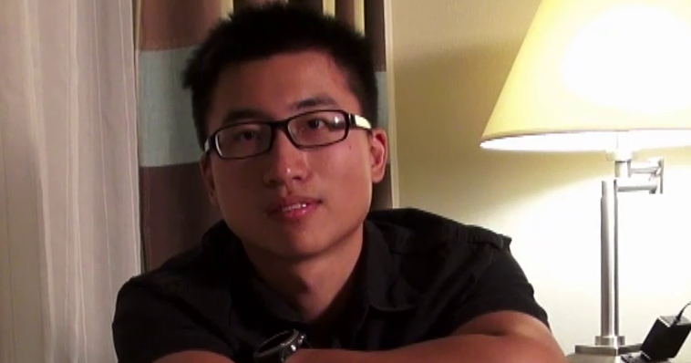 PETER FEVER Introducing ปีเตอร์ ฟีเว่อร์ หนุ่มหล่อชักว่าวน้ำแตกกระฉูด - หนังเกย์ออนไลน์