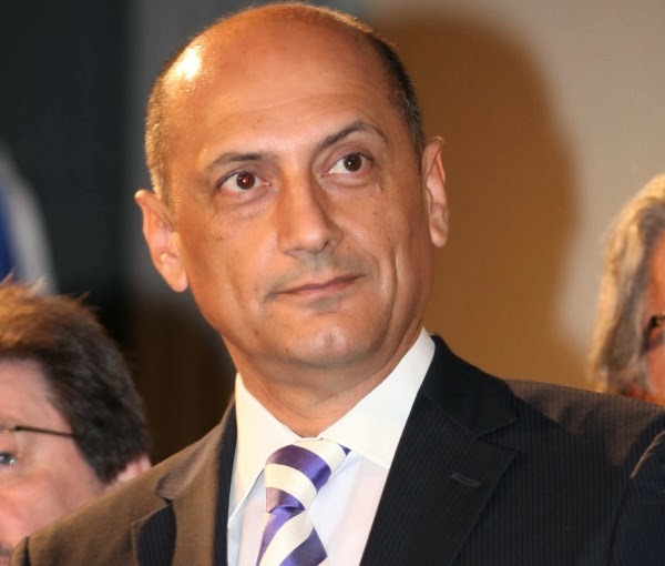 Υποψήφιος Περιφερειάρχης Αττικής ο Πέτρος Μαντουβαλος! - REPORTAZ NET