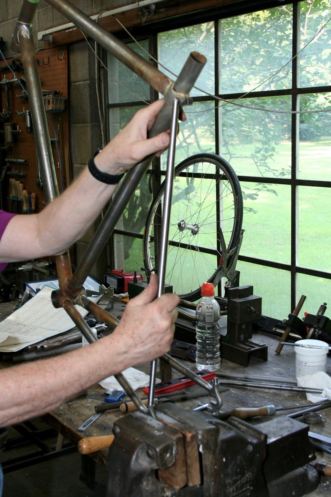 bike blog or die: Assembling the Frame's Rear Triangle