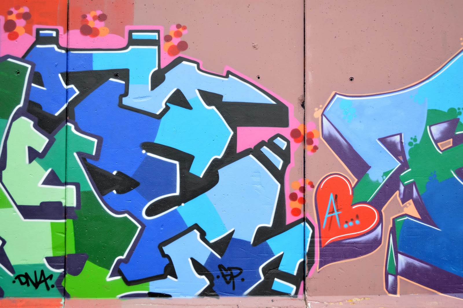 invisible crown: The one with all the graffiti (2)