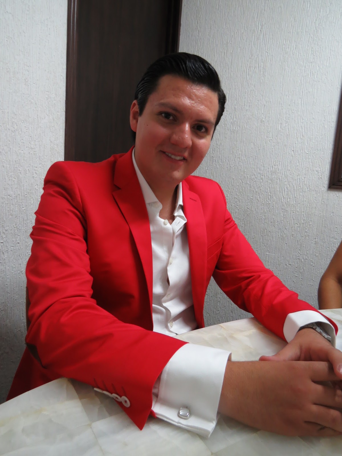 somos el espectador: CHRISTIAN MARQUEZ PRESENTA MATERIAL DISCOGRAFICO