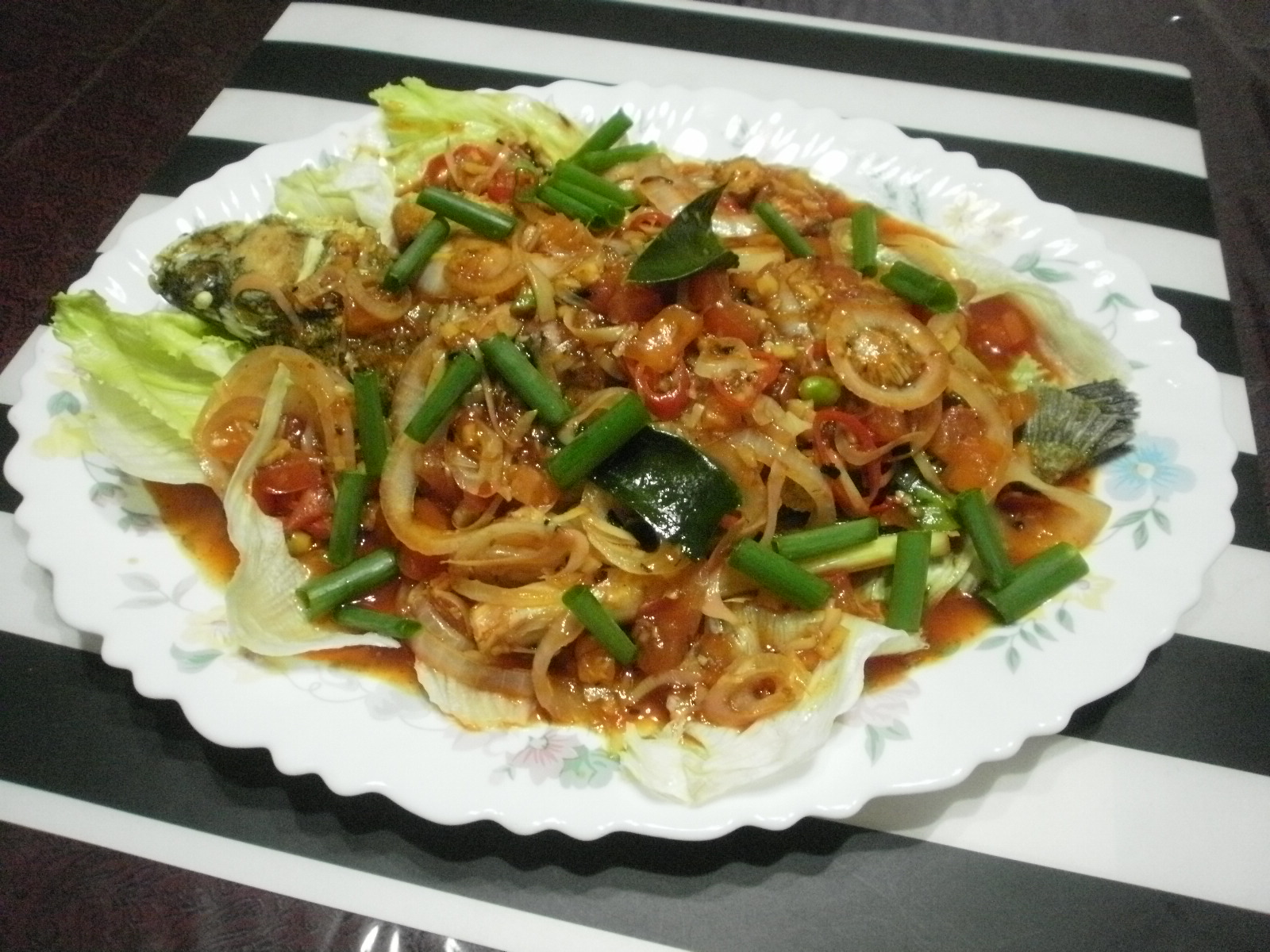 Zara ♥ Baking: IKAN MASAK 3 RASA...