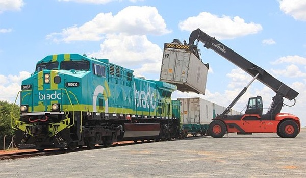 Terzer Logística / Blog: El transporte ferroviario, ventajas ...
