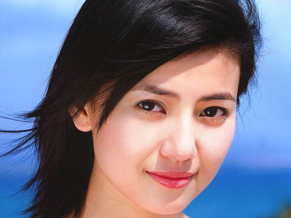 meusic: Top 10 List of Most Beautiful Chinese Actress