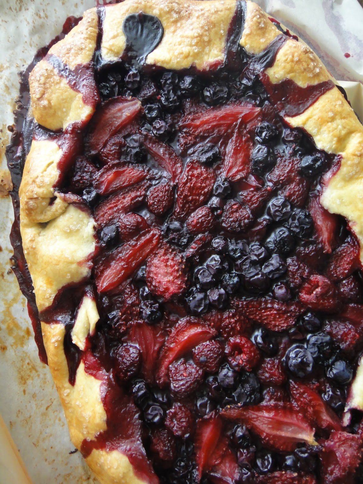 My Simple Cuisine: Crostata z różnymi owocami/ Mixed-berry crostata