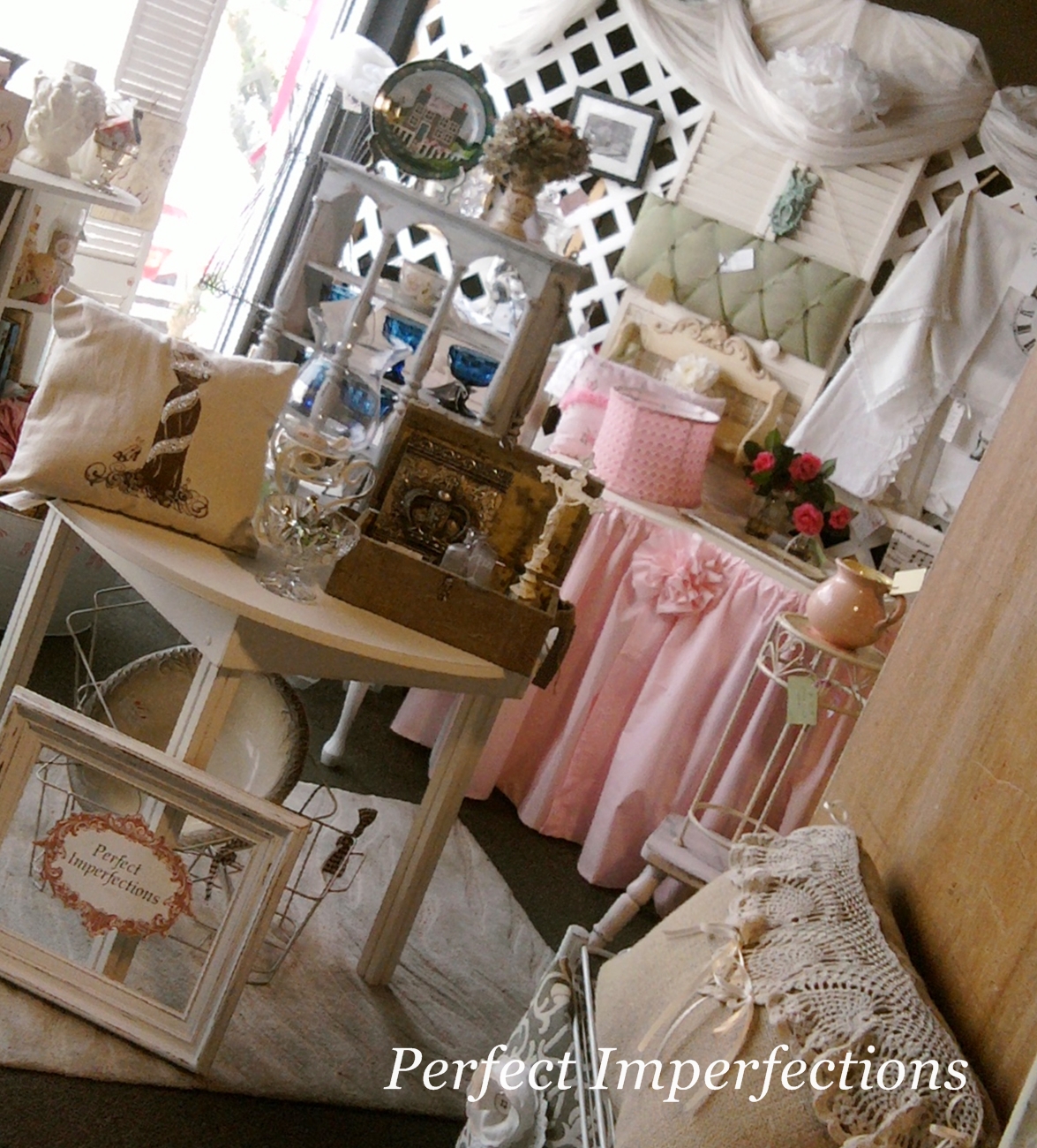 Sissie's Shabby Cottage: Booth Stuff....