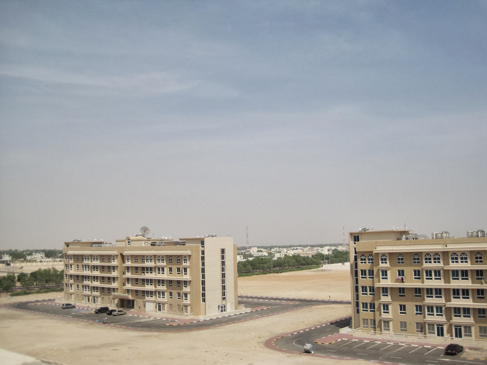 Abu Dhabi, Al Ain, Dubai: My Apartment in Ghayathi