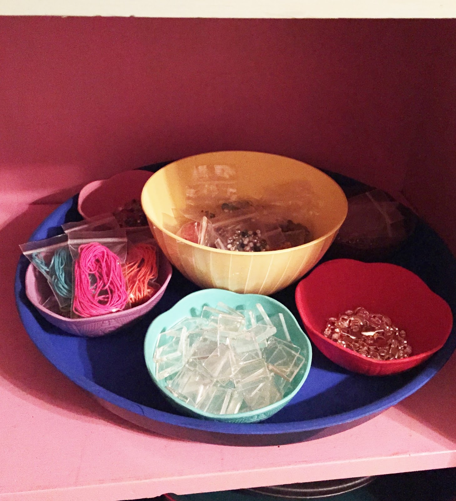 Me and My Crafties: Lazy Susan Rainbow Organizer