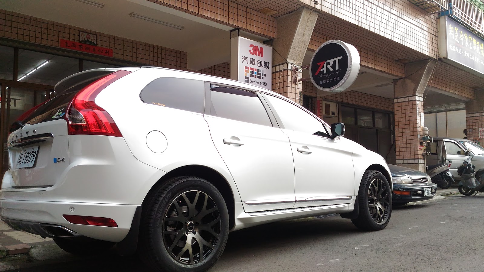 VOLVO XC60 @ TAIWAN: Rays Forged S7 19" + Michelin Latitude Sport 3 235 ...
