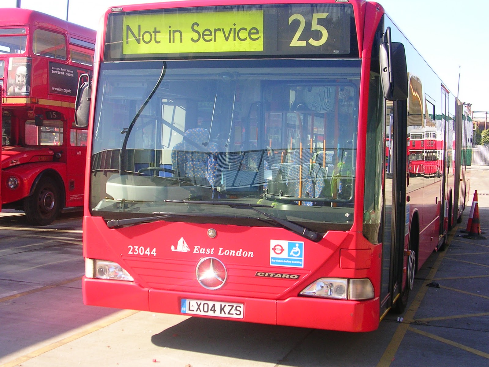 The London Bus Team: Mercedes Benz Citaro artic Stagecoach