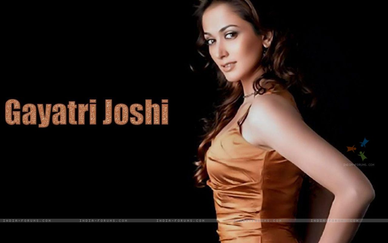 Hot Sexy Spicy Wallpapers Gayatri Joshi Is Extremely Beautiful And