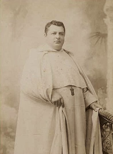 Imaginería religiosa "San Juan de Dios": El hábito Mercedario.