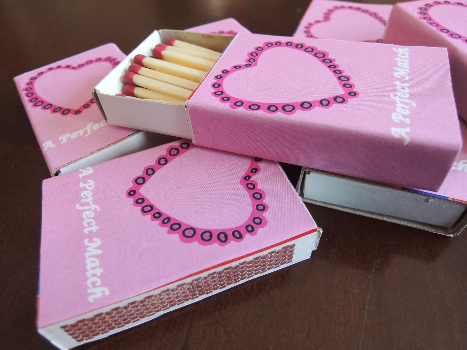 Holly Goes Lightly: DIY Matchbox Valentines