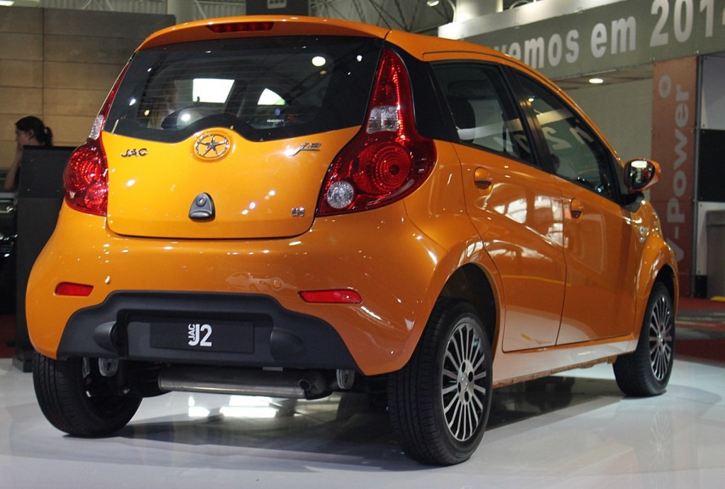 J2 Carro da Jac Motors do Brasil - Multimarcas