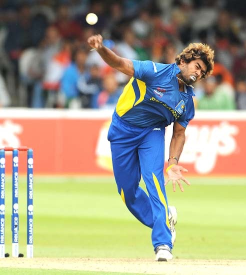 picture house: SPORTS WORLD-LASITH MALINGA