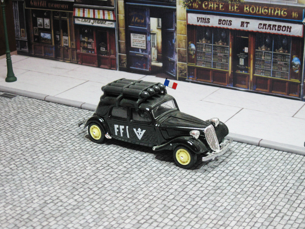 collection 43: Les années de guerre/the war years " militaires et FFI ...