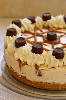 No-Bake Caramel Rolo Cheesecake! | DRINK & FOOD RECIPES