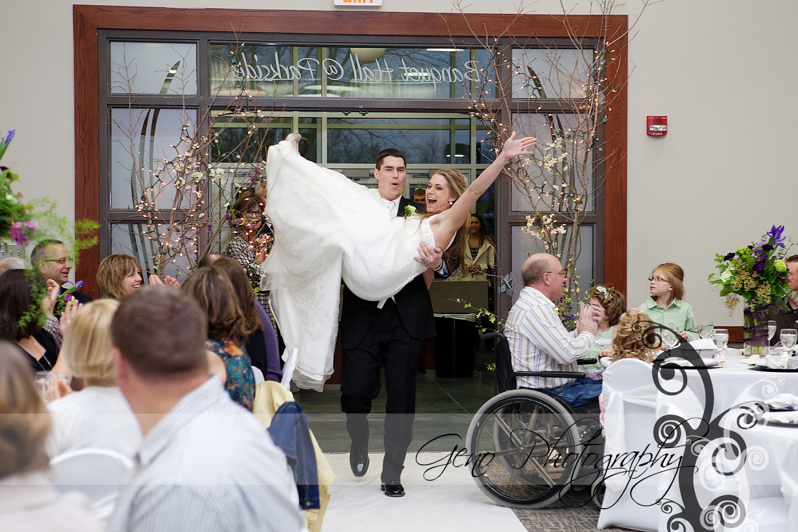 { Ask Cynthia }: Vendor Spotlight | Geno Photography