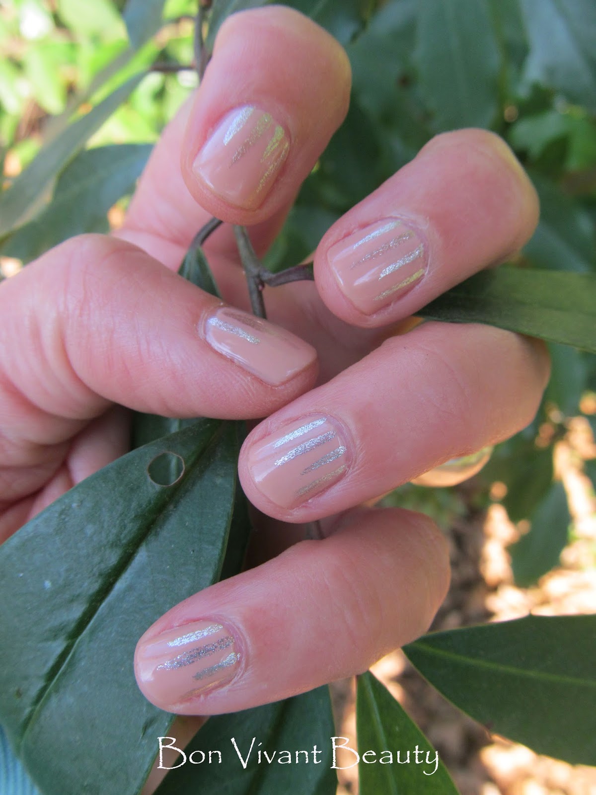 Bon Vivant Beauty: NOTD: Icicles and Nostalgia by JINsoon