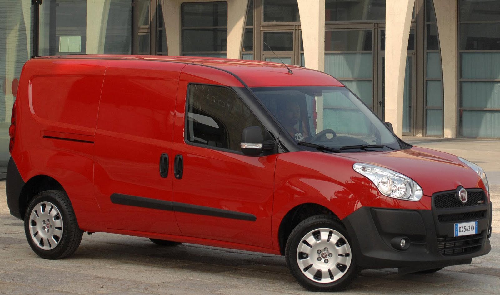 Motor Mania Buzz: Fiat to offer Chrysler new compact commercial van in ...