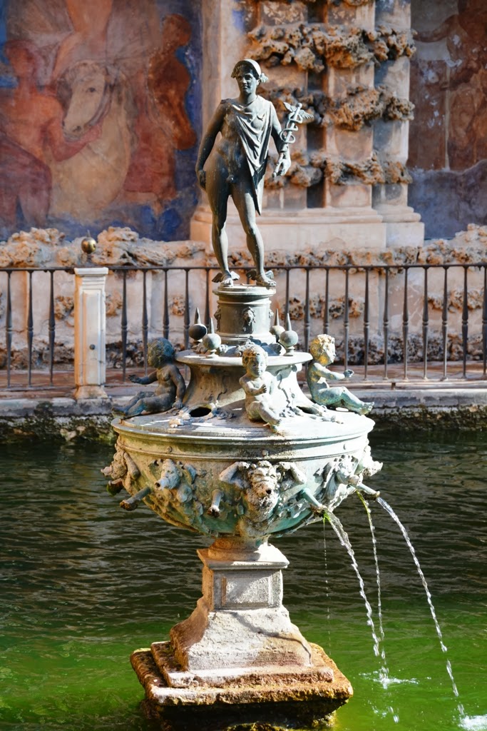 Travels - Ballroom Dancing - Amusement Parks: The palace gardens of El ...