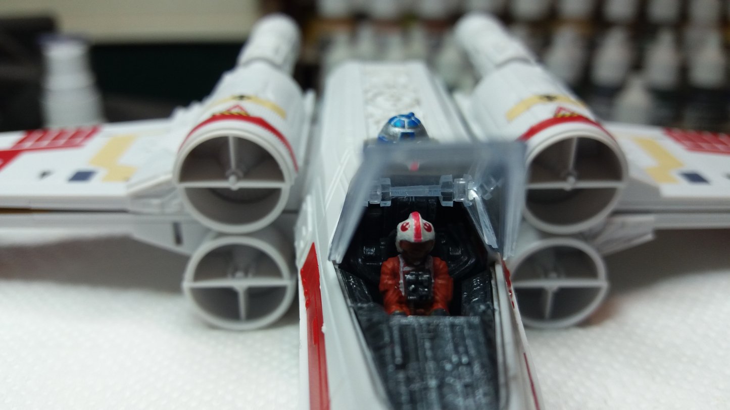 Putting off painting: Bandai X-Wing 1/72 - mostly out-of-box build