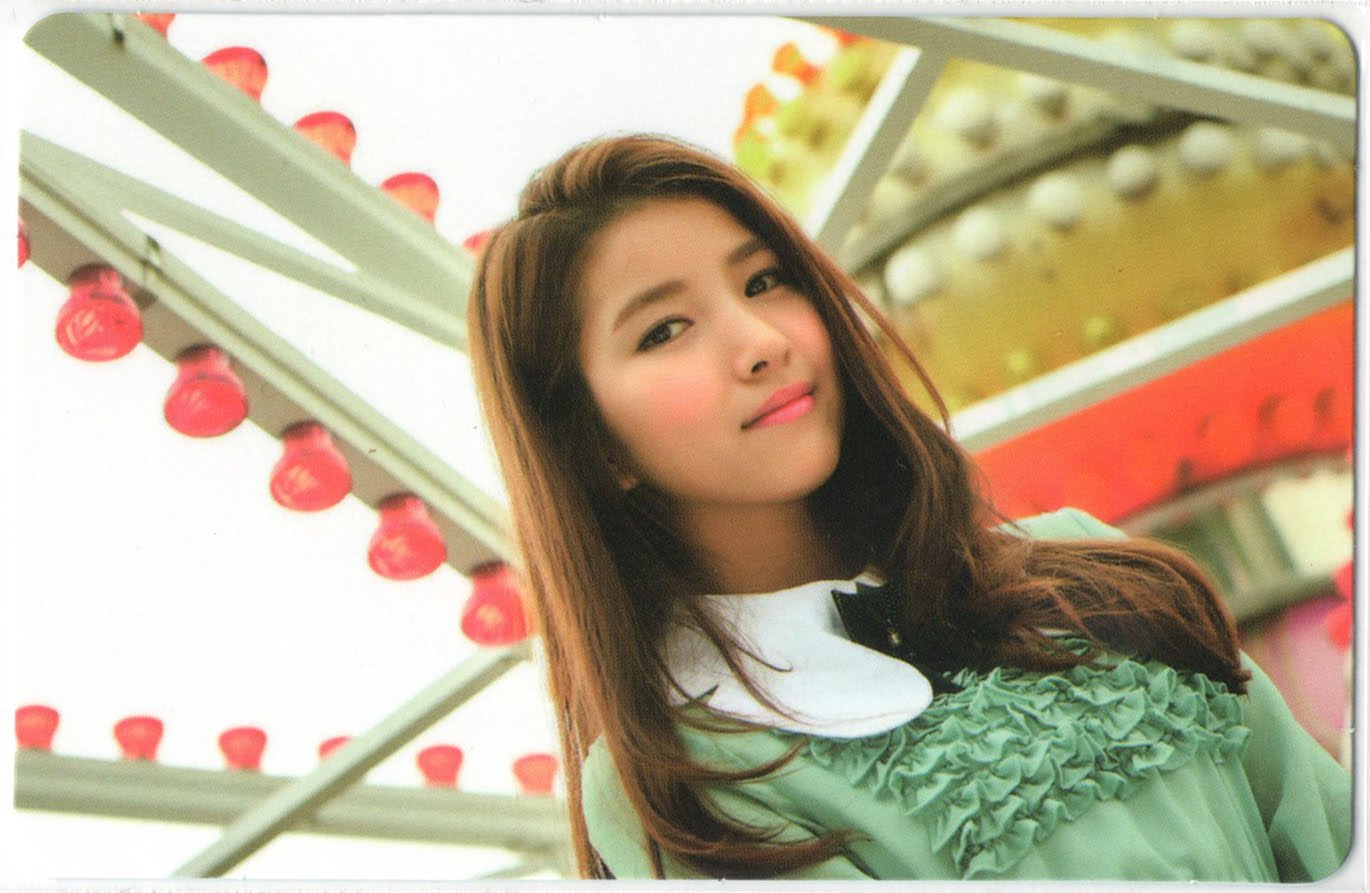 Chulien's Blog: GFRIEND LOL ALBUM PHOTOCARD (HQ SCAN & PHOTOS)