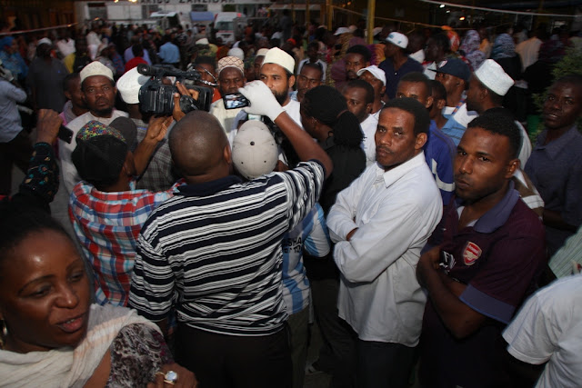 Picha za Matukio Mbalimbali ya Ajali ya MV Skagit katika Bandari ya ...