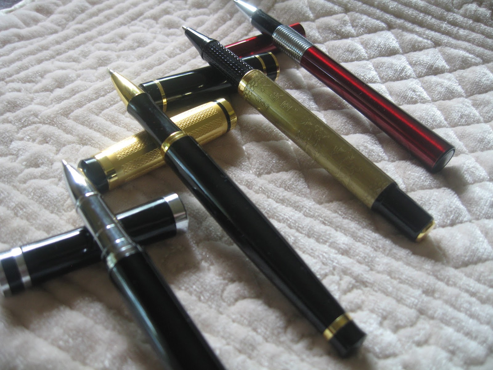 BLURT Blogger: Jinhao Baoer Lemi Hero Fountain Pen & Rollerball Review