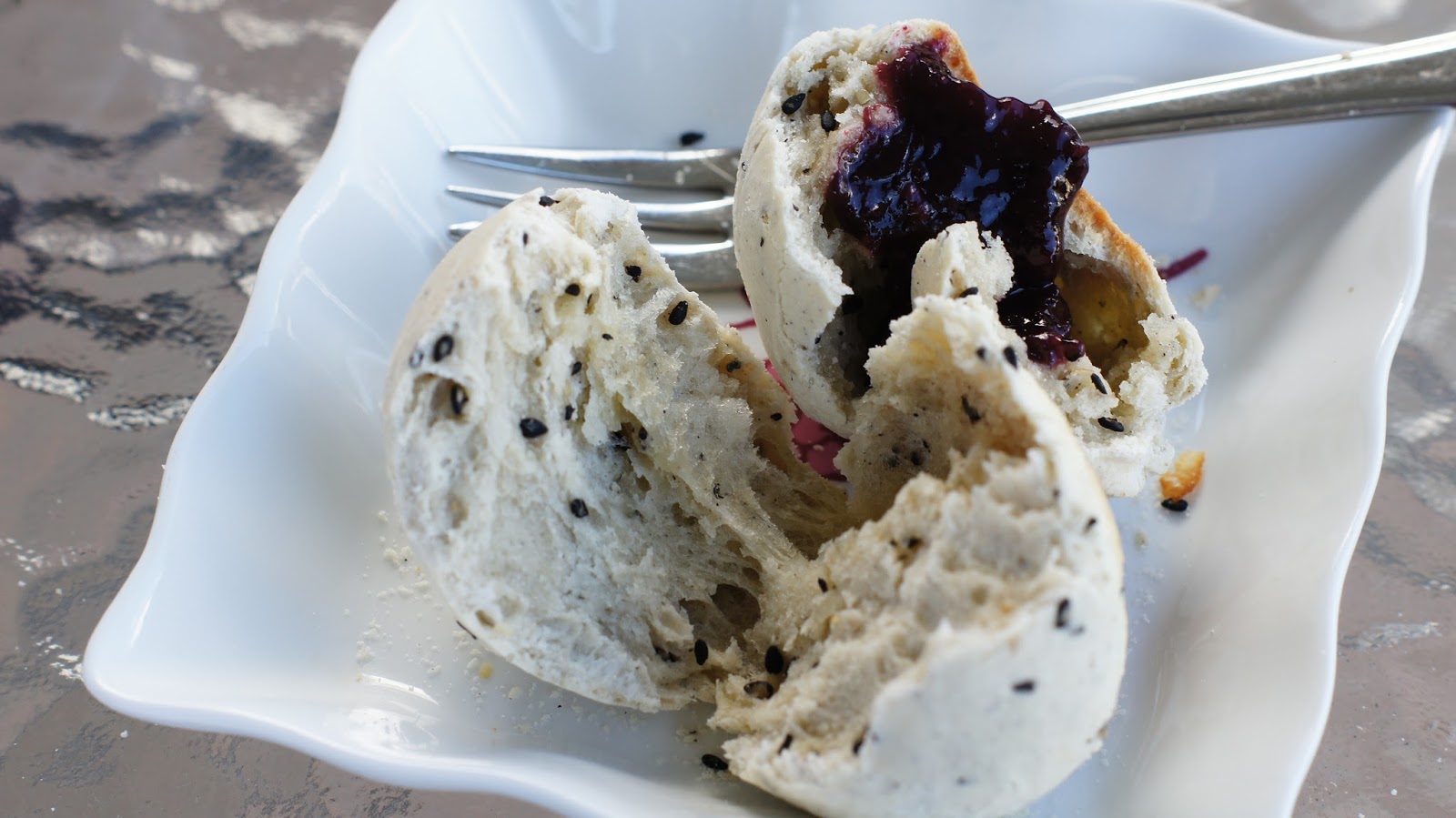 ஜ۩۞۩ஜ Vanessa の 温馨厨房 ஜ۩۞۩ஜ : Korean Sesame Tapioca Bread / Korean QQ Bun