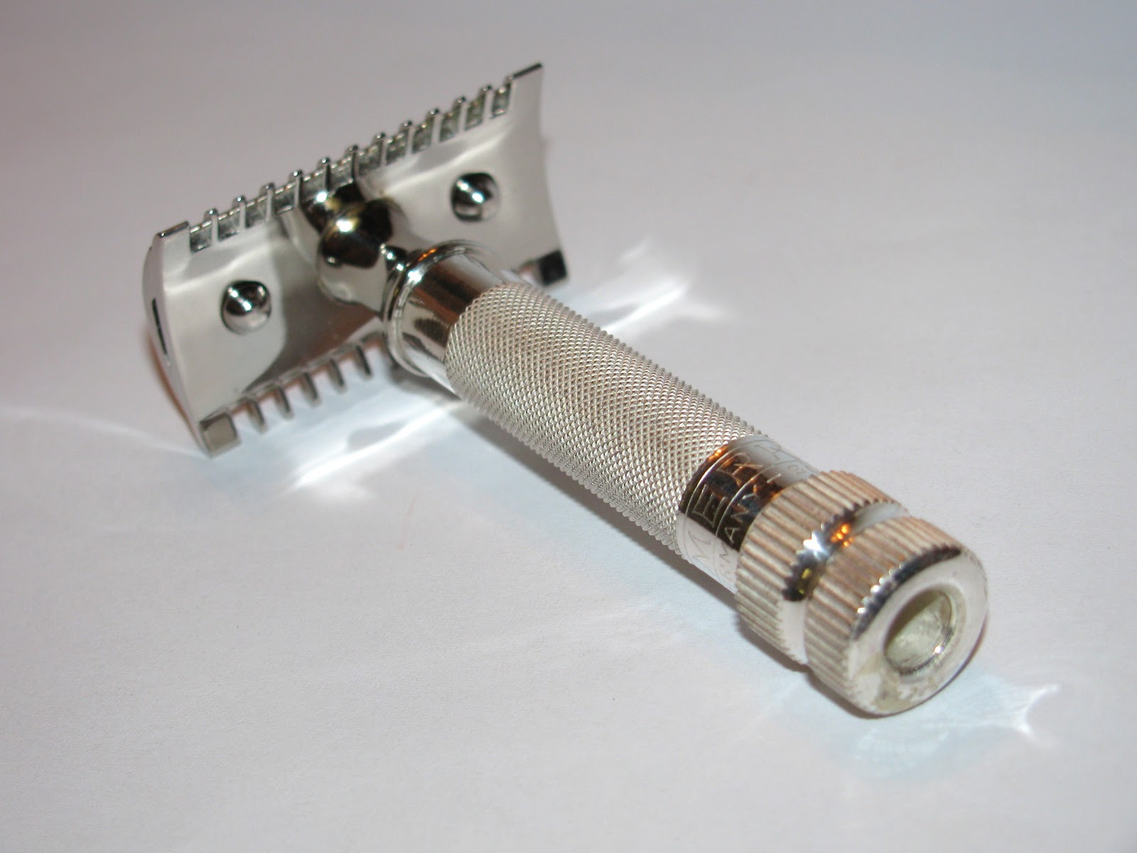 Classics In Time: Merkur 11C Open Comb Razor
