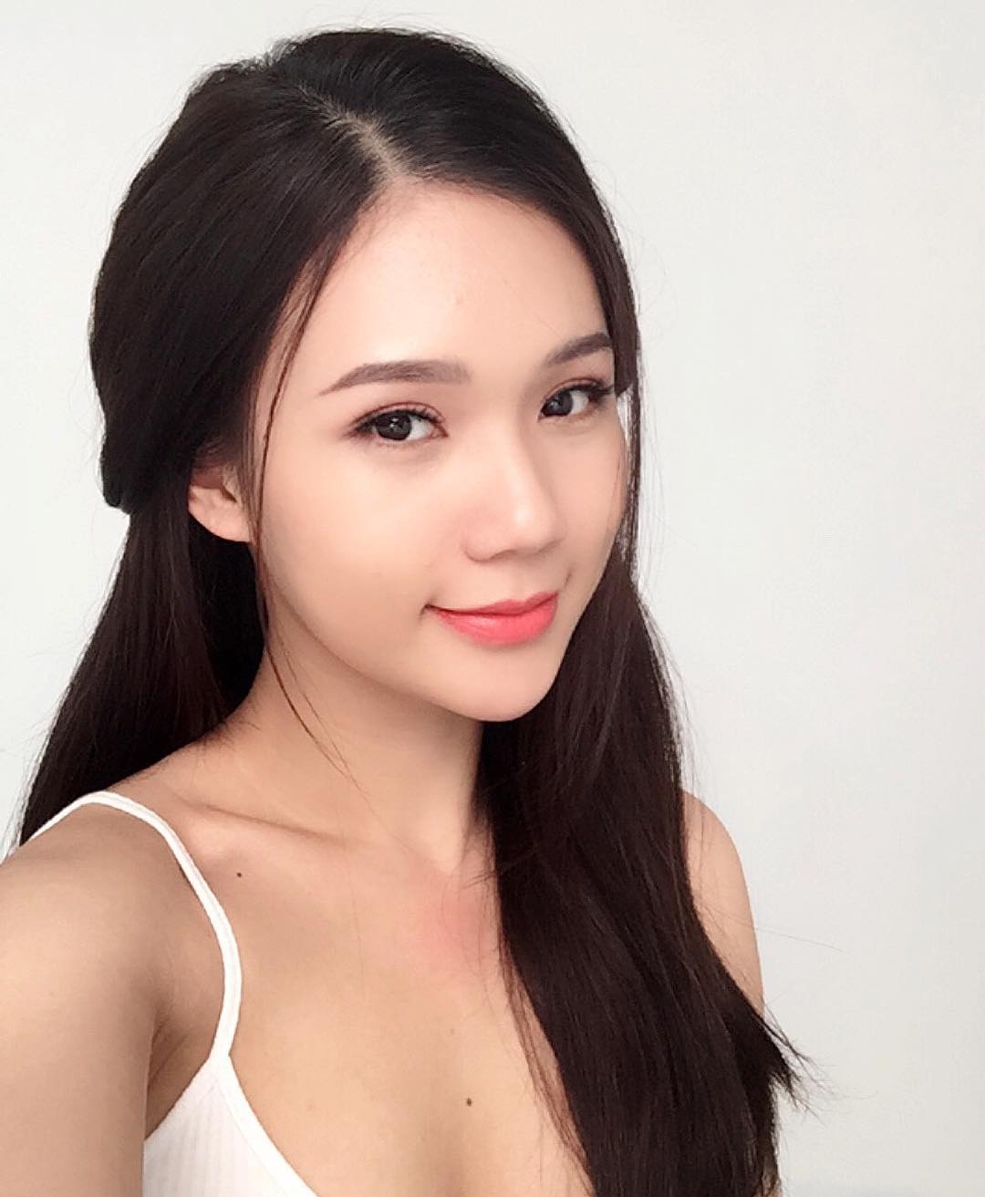 Phạm Ngọc Anh - 1996 - Chạm nhẹ vào đôi mắt | Dân 47 - Website Giải Trí Tổng Hợp