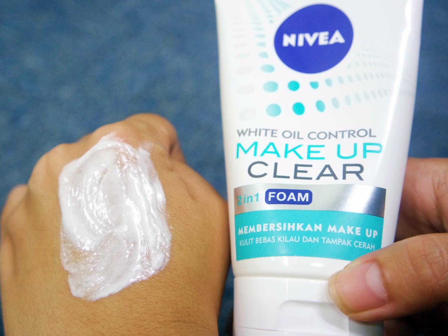 NIVEA MAKE UP CLEAR 2 IN 1 WHITE & WHITE OIL CONTROL | utoTIA Blog