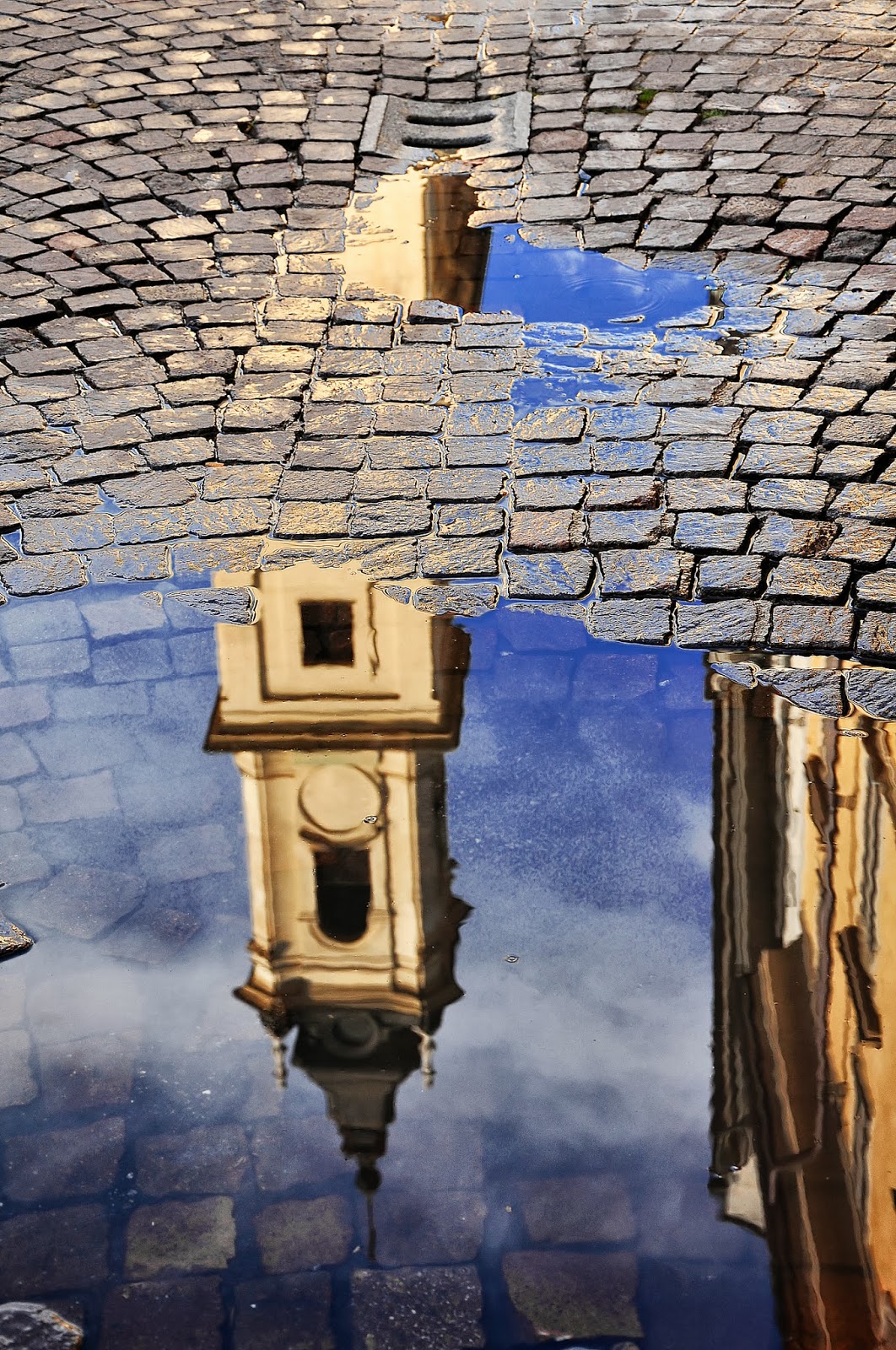 Torino In My eyes: Reflection Point Of View