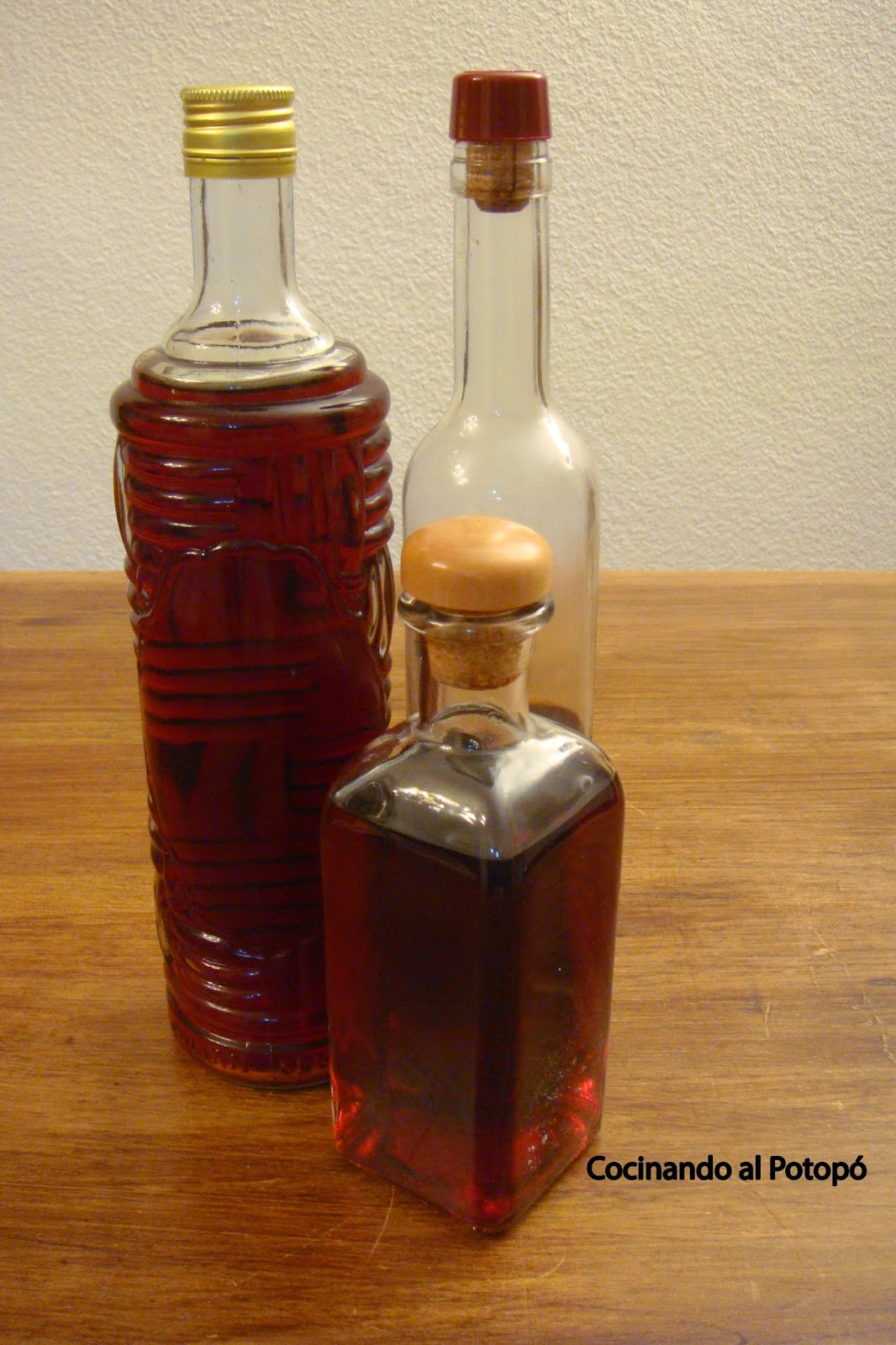 Cocinando al Potopó: EL LICOR DE LAS ENDRINAS, PACHARÁN CASERO