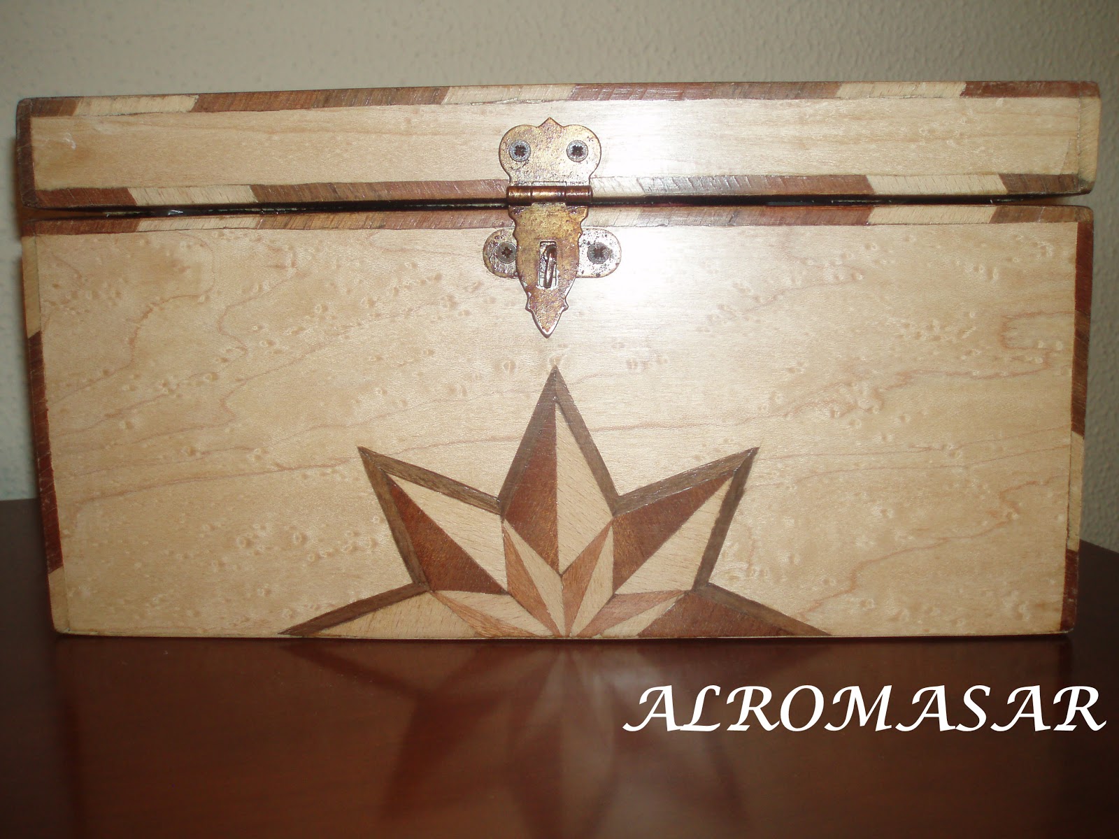 ALROMASAR: Cajas taracea