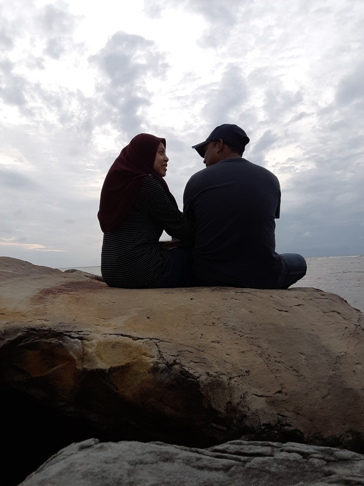 Ceritera FLK: Ambil Angin di Pantai Sungai Lada