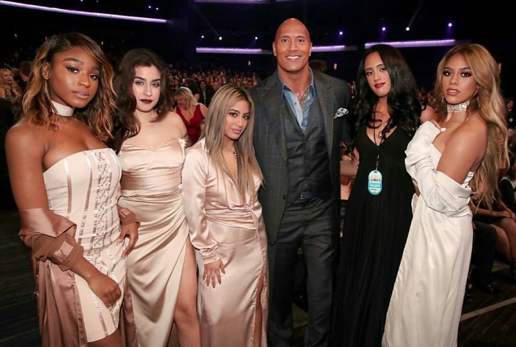 Red carpet moments from the 2017 People's Choice Awards