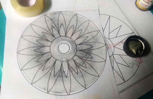 Decorative Mandalas From Old CDs - A Mother's Road