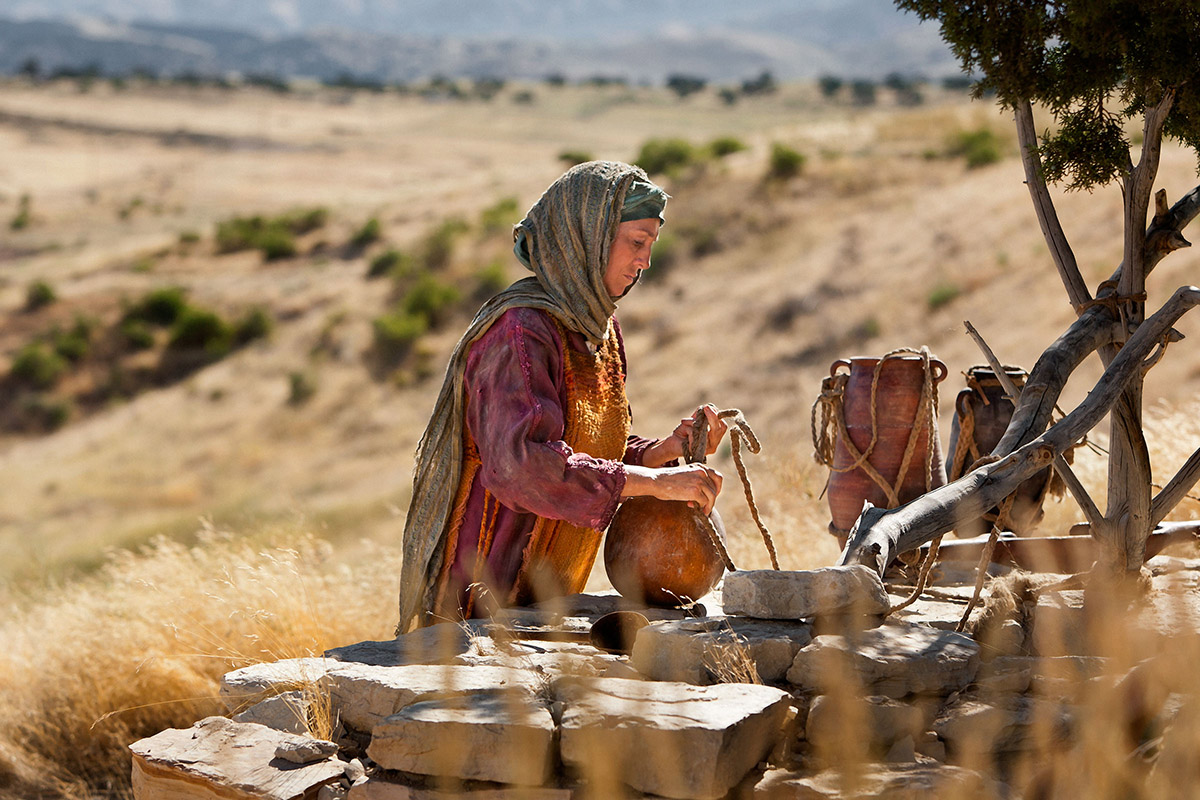The Woman at the Well: 7 Principles on Ministering