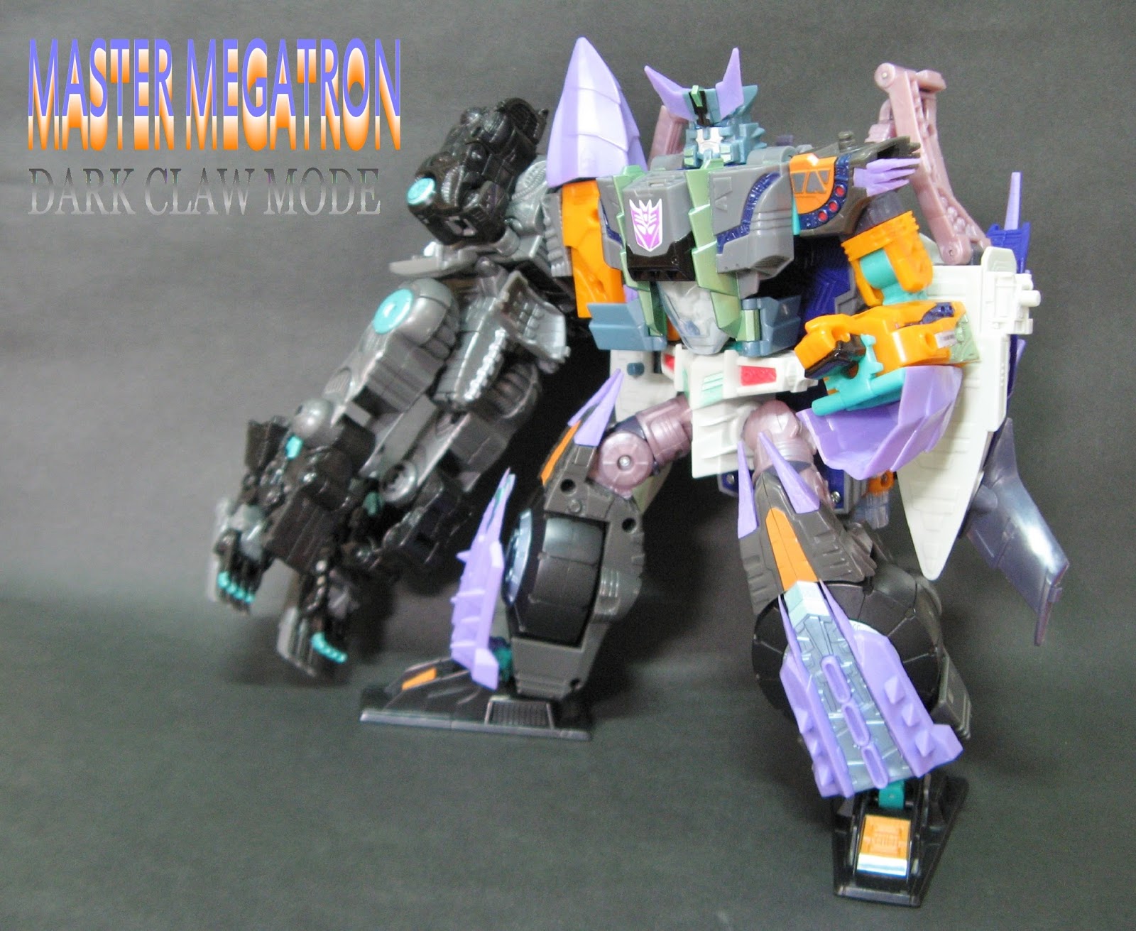 Transformers : CYBERTRON Voyager class NEMESIS BREAKER變形金剛銀河戰士 航行者級 復仇破者