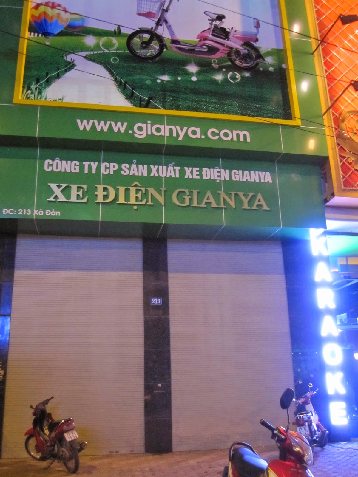 SondAuto's Blog: Đi thử xe máy điện kiểu Honda Zoomer X tại Hà Nội