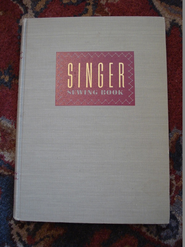 Couching thread Hidden zipper: Old sewing books